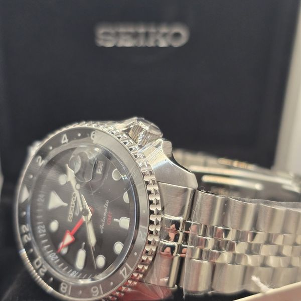 Seiko 5 GMT | WatchCharts Marketplace