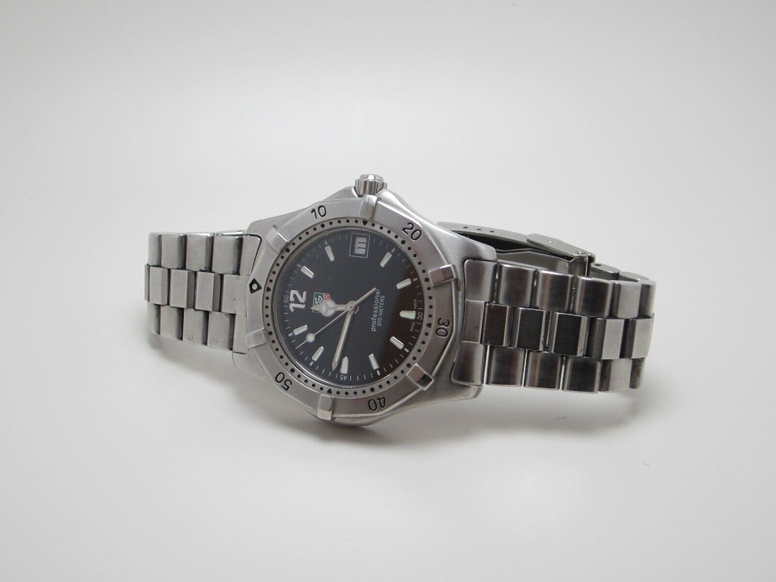 TAG Heuer WK1110-0 2000 Professional Men's Black Watch | WatchCharts