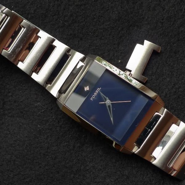 For sale: Fossil Arkitekt FS 430 (rectangle BLUE face) | WatchCharts ...