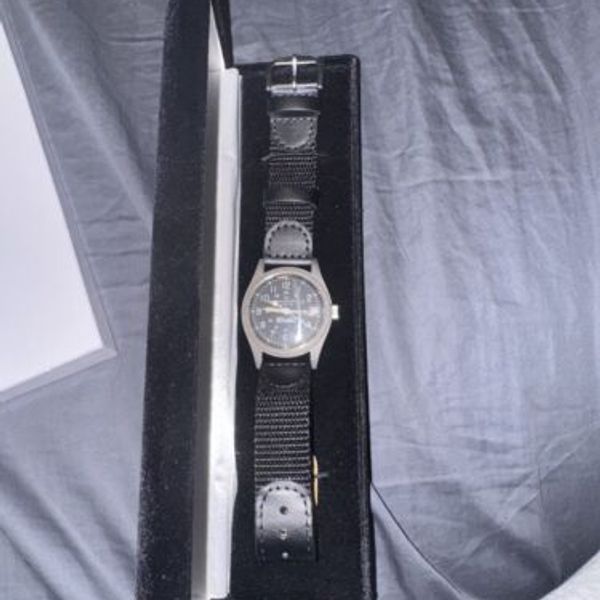 Hamilton Khaki Rare Field 9239 Mens Quartz Watch Black Dial 32mm w/o ...