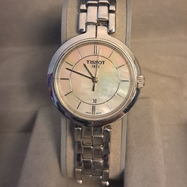 Ladies Tissot T094210A Swiss Made Stainless Steel Quartz Watch w/ Date ...