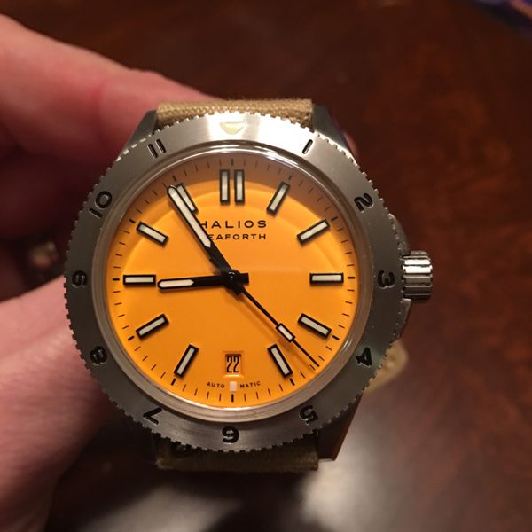 Halios Seaforth Bahama Yellow 12 Hour Bezel | WatchCharts Marketplace