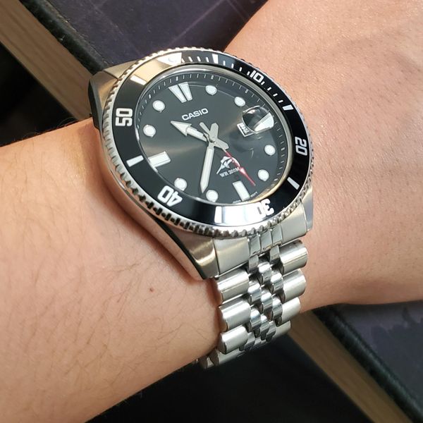 [WTS] 22mm Jubilee Bracelet end lugs fitted to Casio Duro | WatchCharts ...