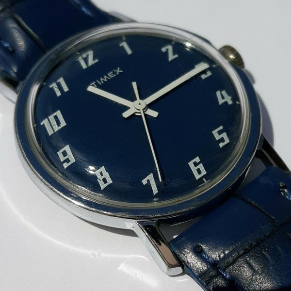Vintage Timex 1605302475 Mens Watch RRW Mechanical Wind Up Blue Face ...