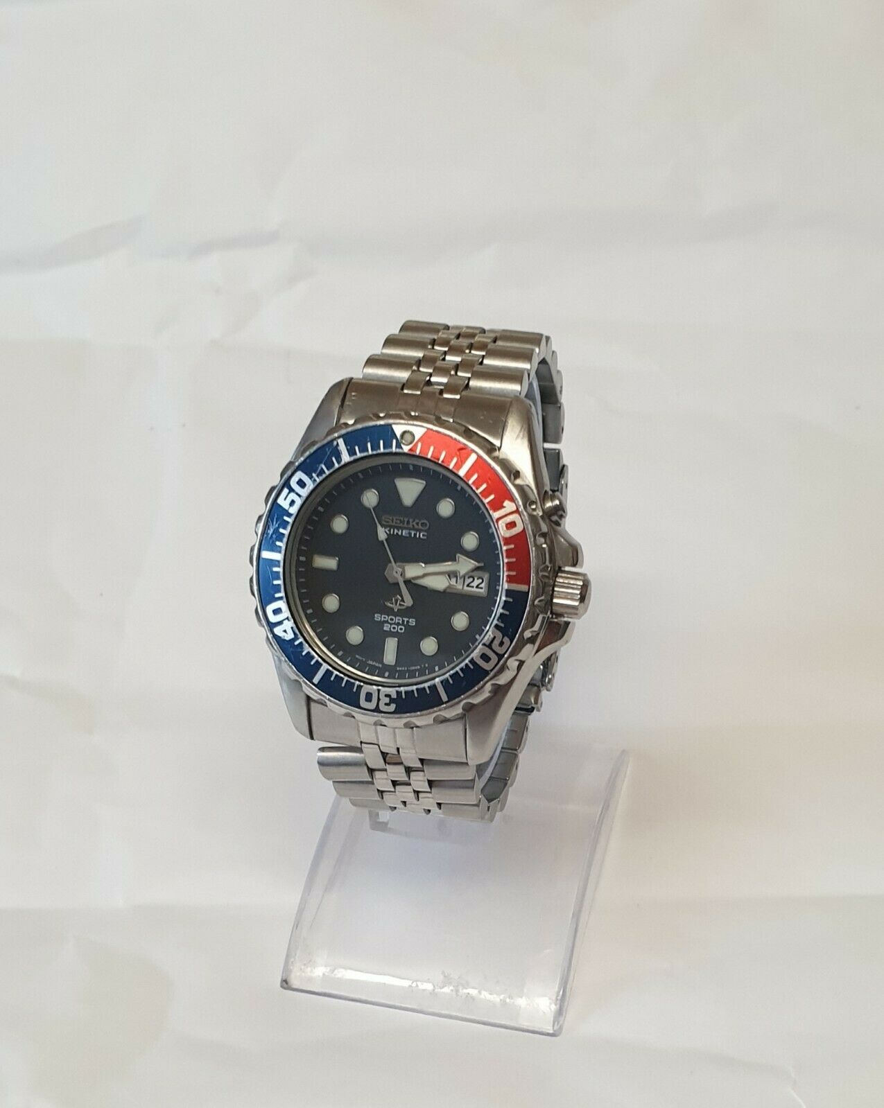 Seiko 2nd Gen Kinetic Sports 200 Watch. Pepsi SKJ003P. 5M43-0A40 ...