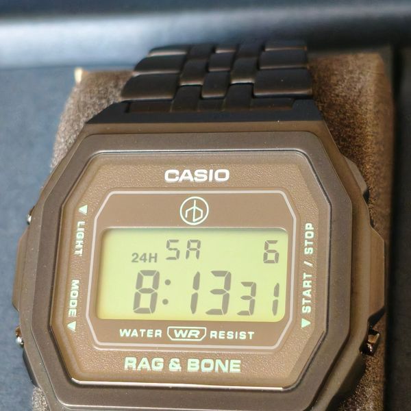 Casio Vintage Iconico Straccio e Osso. A1000RCB-1ER straccio e osso ...