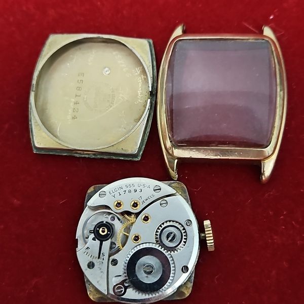 Vintage Elgin De Luxe Watch 17 Jewels Grade 555 10k Gold Filled Running | WatchCharts Marketplace