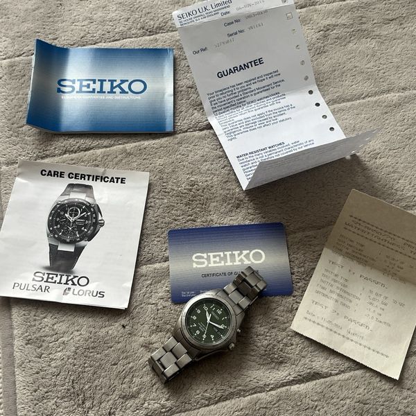 Seiko Kinetic Men's Military Dial Watch 5M63- 0A50 Green 50M Day Date ...