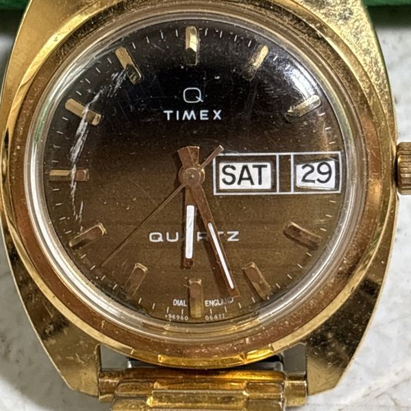 Vintage Menâ s 1978 Timex Q Falcon Eye England Dial Quartz Watch for ...