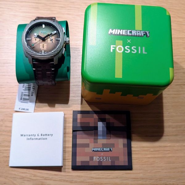 Watch Chronograph Minecraft x Fossil Limited Edition Grass Block - New ...