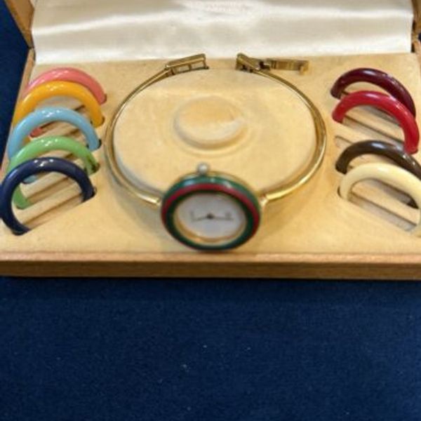 Gucci Change Bezel 1100L Gold Plated Quartz 10 Pc Change Bezel Watch ...