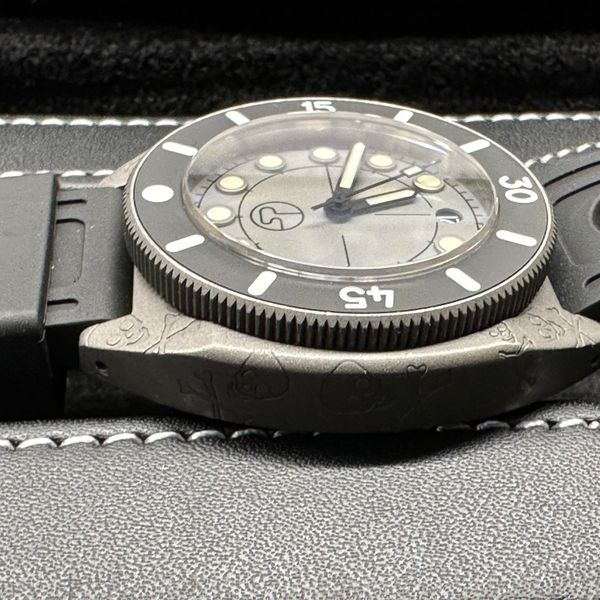 [WTS] Serge Panchenko model 2 with engraved skulls and stonewashed ...