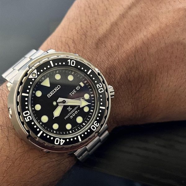 Seiko SBBN045 300m Quartz Tuna (excellent condition and FULL KIT ...