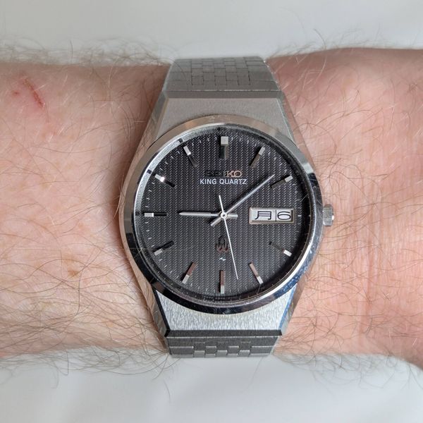 Seiko King Quartz 5856-8020 Vintage Quartz Black Dial | WatchCharts ...