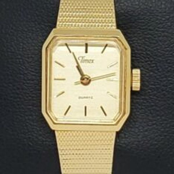 Ladies Timex T Cell Dress Beautiful Gold Tone Gold Dial Analog Watch B8 ...