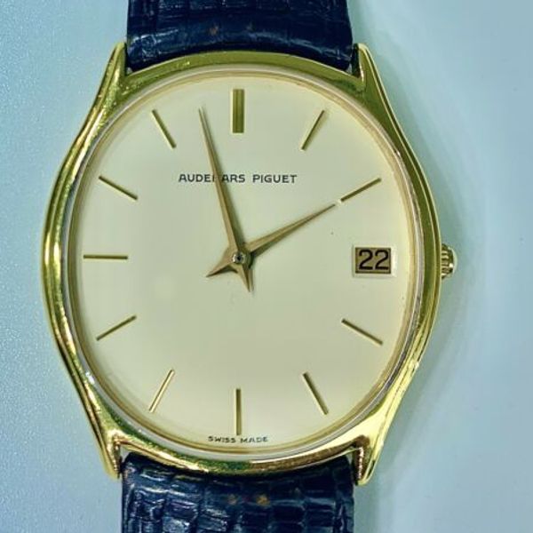 Rare Audemars Piguet 18k Gold Tonneau w/ AP Gold Buckle (Fully Serviced ...