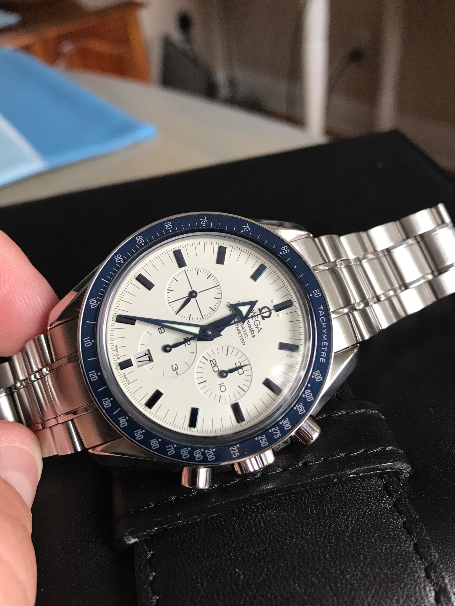 SOLD: Omega Speedmaster Broad Arrow 3551.20 - Including "Blue Arrow ...