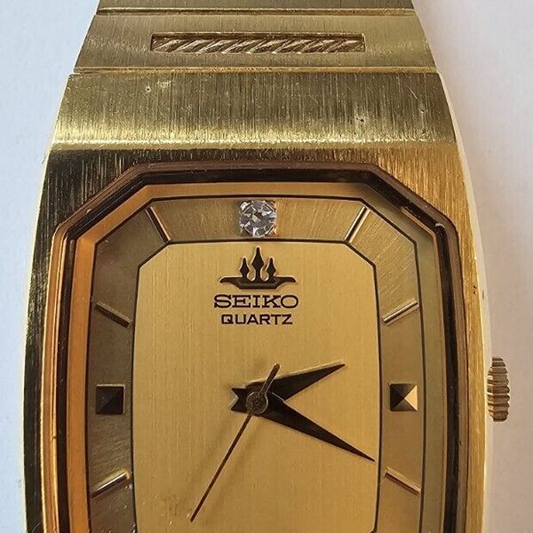 Seiko 5P31-5070 Gold Quartz Men's Vintage Watch from Japan ...