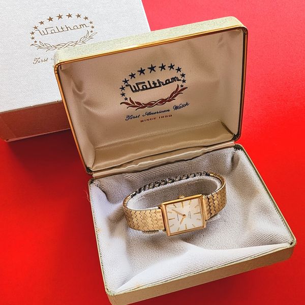 Waltham Rare Tank Watch Vintage Swiss Mechanical With Box Gold Stretch ...