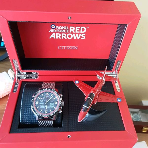 Citizen Men limited Edition RAF Red Arrows PROMASTER SKY HAWK Eco-Drive ...