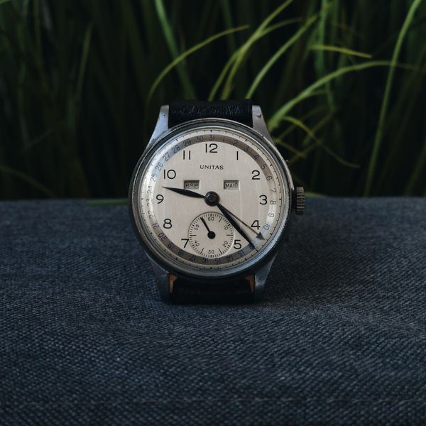 [WTS] 1950s Unitas Triple Date Ref. 53819 | $580 | WatchCharts Marketplace