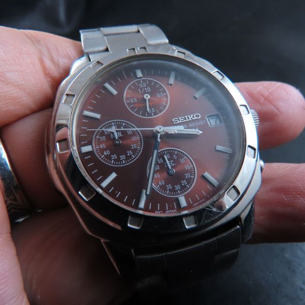 V657 Japan Seiko Chronograph Quartz Men Watch | WatchCharts Marketplace