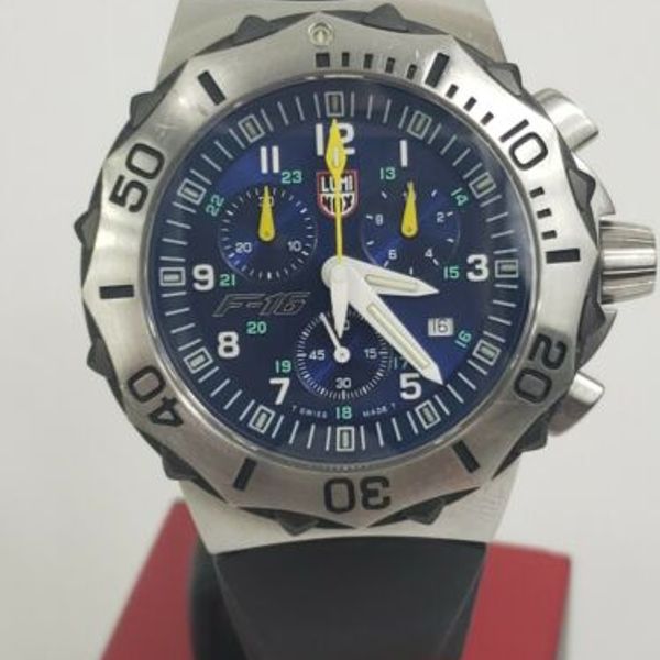 Luminox Series 600 F-16 3HMBM Lockheed Martin Quartz Men's Watch ...
