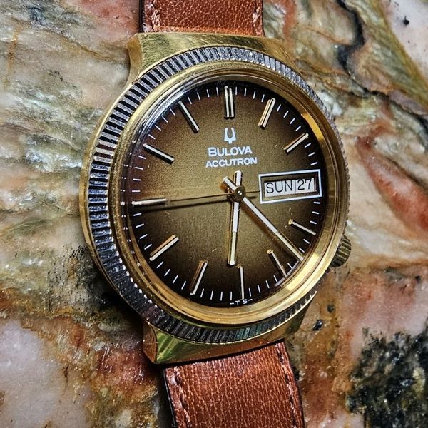 Vintage Bulova Accutron Men's Watch 1975 N5 2182G Gold Toned ...