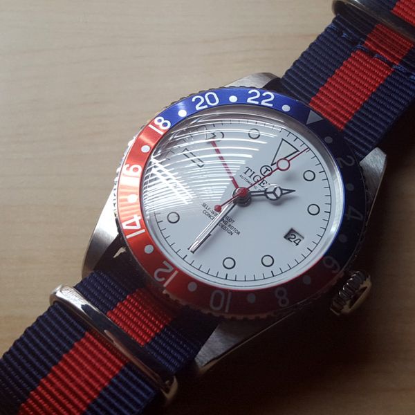 SOLD: Tiger Automatic GMT Pepsi Bezel -- $75 | WatchCharts Marketplace