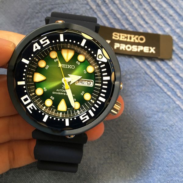 FS: Seiko Green Sea Turtle Tuna Sunray Dial Limited Edition | WatchCharts