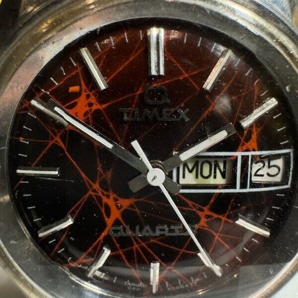 Timex Q 1977 Quartz Red Nebula John Travolta Pulp Fiction Watch Does ...
