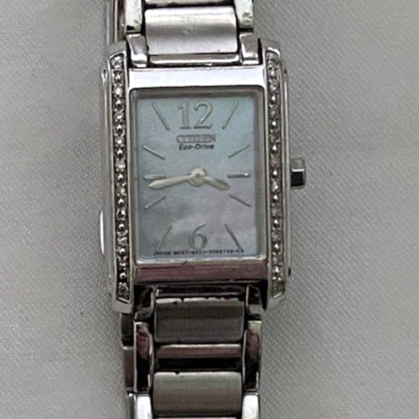 Women's Citizen Eco-Drive Stainless LIGHT POWERED Watch MOP Dial ...