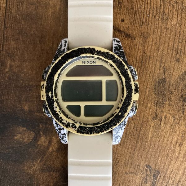 Nixon "The Unit" White Mens Waterproof Surf Skateboard Snowboard Watch ...