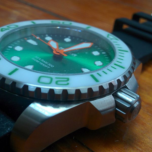Deep Blue Sea Ram 500 - Green Dial, White Bezel (Like New) $125 shipped ...