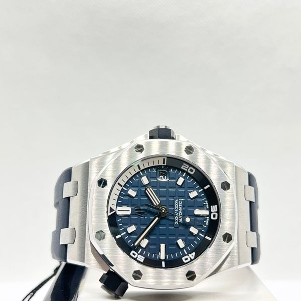 Pre Owned Audemars Piguet Royal Oak Offshore “Diver” 15720ST Blue Dial ...