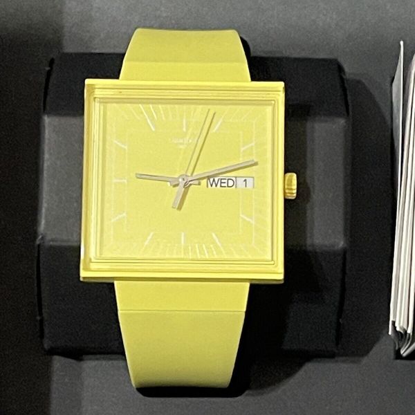 Orologio Swatch WHAT IF...LEMON? | WatchCharts Marketplace