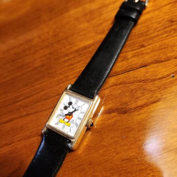 Vintage Disney Lorus By Seiko Mickey Mouse Watch Roman Numeral Tank ...