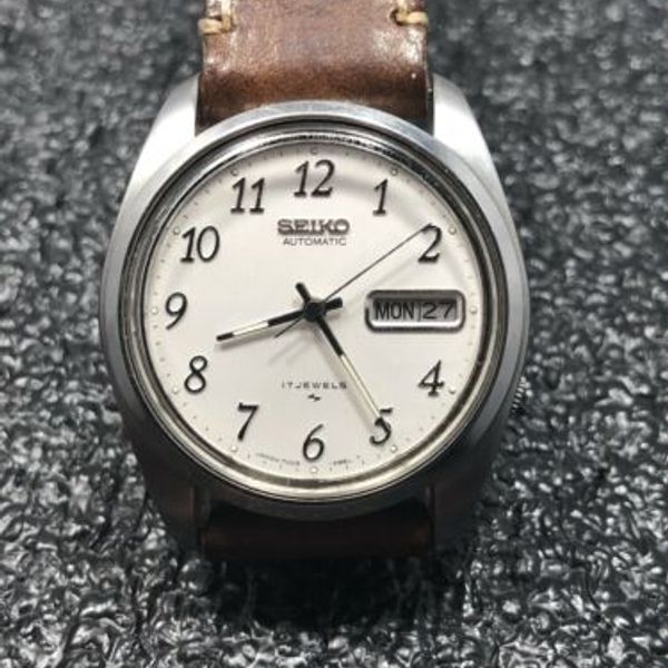 Vintage Seiko 7009-8219 | WatchCharts Marketplace