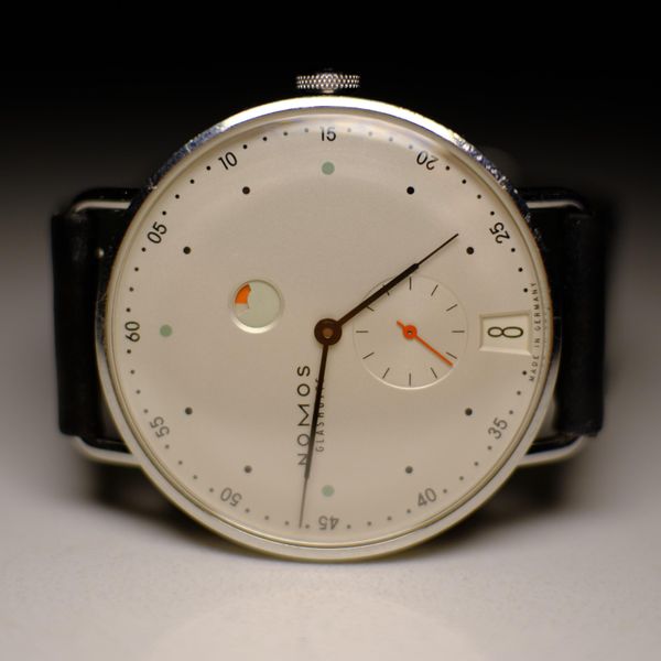 [WTS] Nomos Metro Datum Gangreserve | WatchCharts
