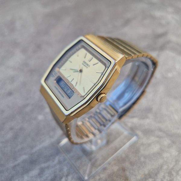 Vintage Seiko H601-5400 Analog-Digital Chrono Watch â Rare 80s Classic - Gold | WatchCharts ...