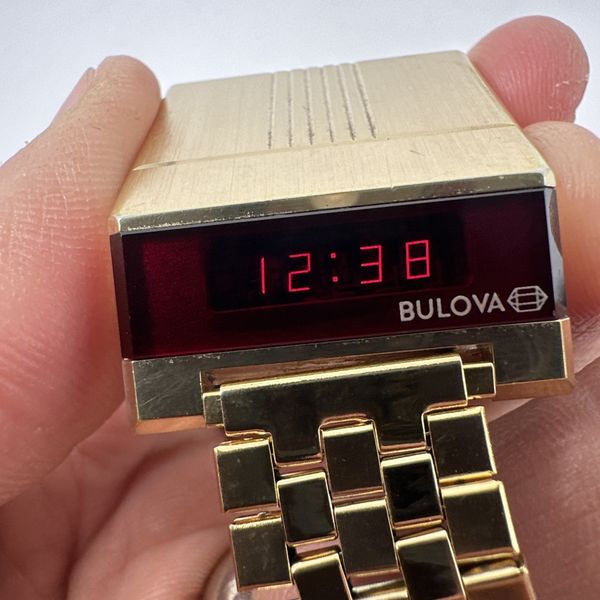 Vintage 1976 Bulova Computron N6 Men's LED Gold Tone Excellent ...