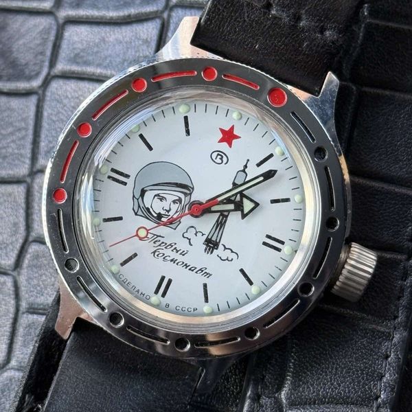Vostok Vintage Yuri Gagarin Watch Mechanical Men's Star Soviet Amphibia ...