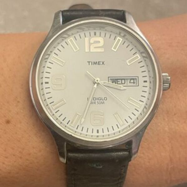 Timex indiglo mens quartz watch m9 CR 2016 Cell Silver Tone black Strap ...