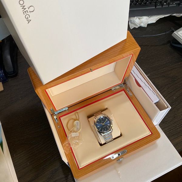 FS Omega Aqua Terra Caliber 8900 41mm Blue Dial | WatchCharts Marketplace