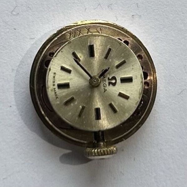 Omega Ladies Vintage 9ct Gold Watch with 9ct Gold Strap, Original ...