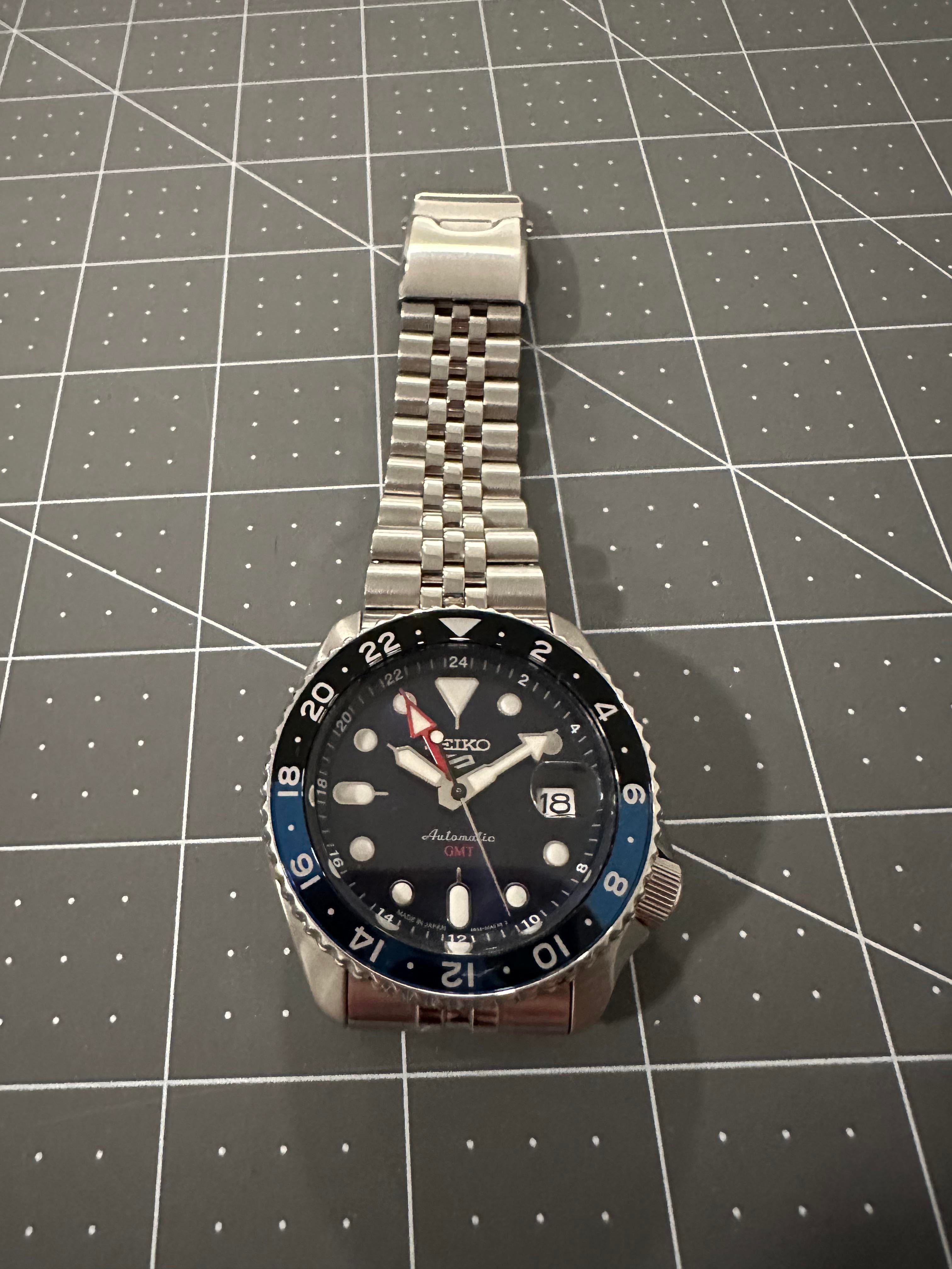 [WTS] Seiko SSK003 GMT sized, minimal wrist time | WatchCharts