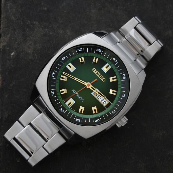Seiko SNKM97 Recraft Atuomatic FS... | WatchCharts