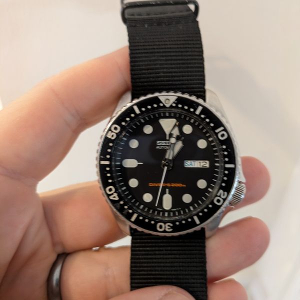 Seiko SKX007K Scuba Divers Watch | WatchCharts Marketplace