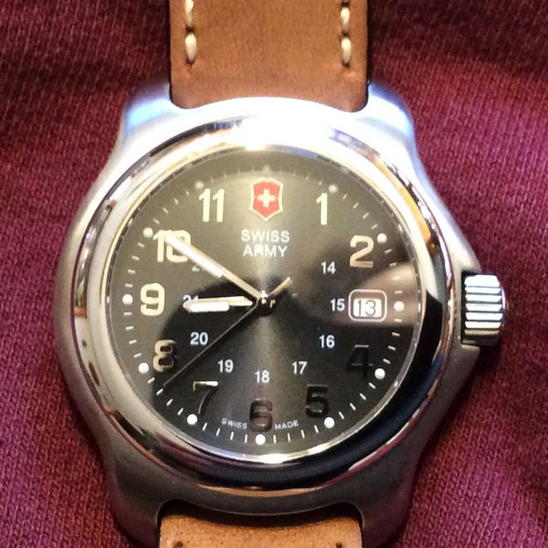 FS: Swiss Army Officers Watch Display Model | WatchCharts Marketplace