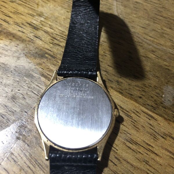 Seiko SQ Men's Gulf Oil Dial Wristwatch | WatchCharts Marketplace